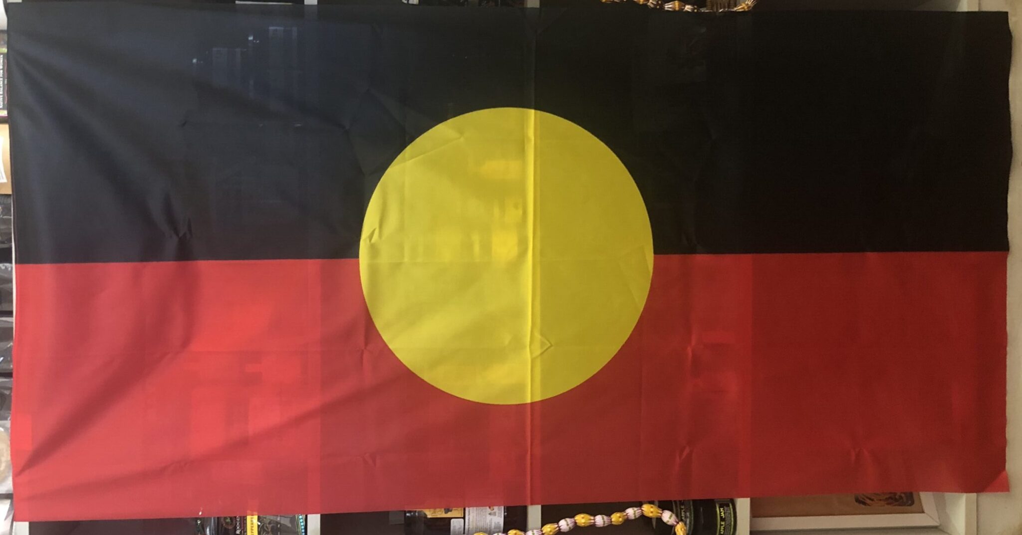 Souvenir Aboriginal Flag – Goldfields Aboriginal Language Centre